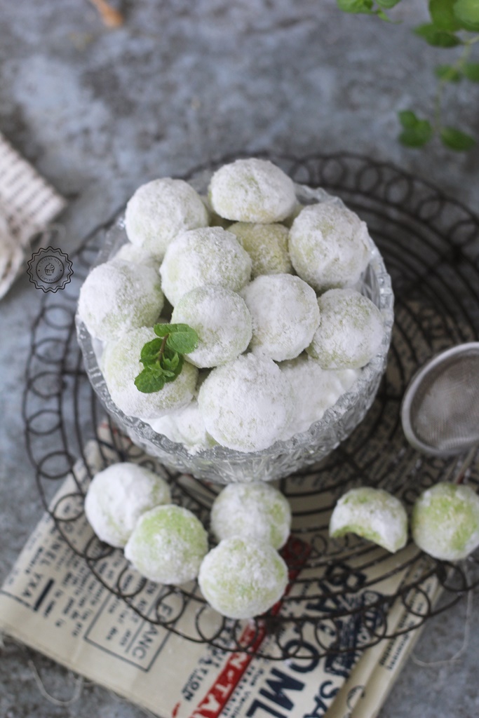 Masakan Madiun PANDAN SNOW BALL COOKIES Khas IndonesiaMasakan ...
