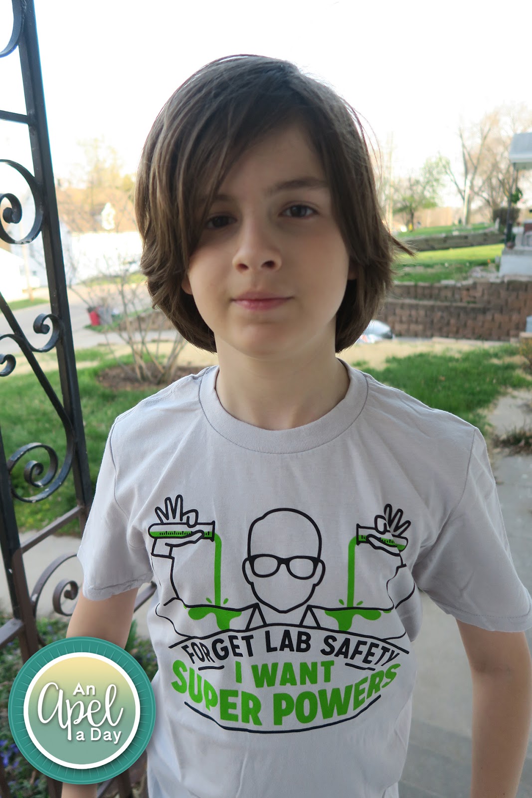 An Apel a Day: Snorg Tees Review
