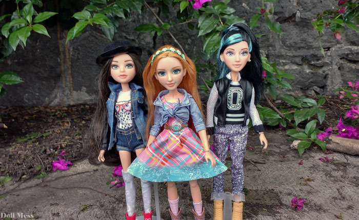 Airmed W's Doll Mess: Devon D’Marco y Ember Evergreen de Project Mc2