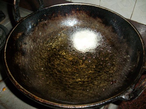 Medu Vada Recipe | Ulundu Vadai Recipe