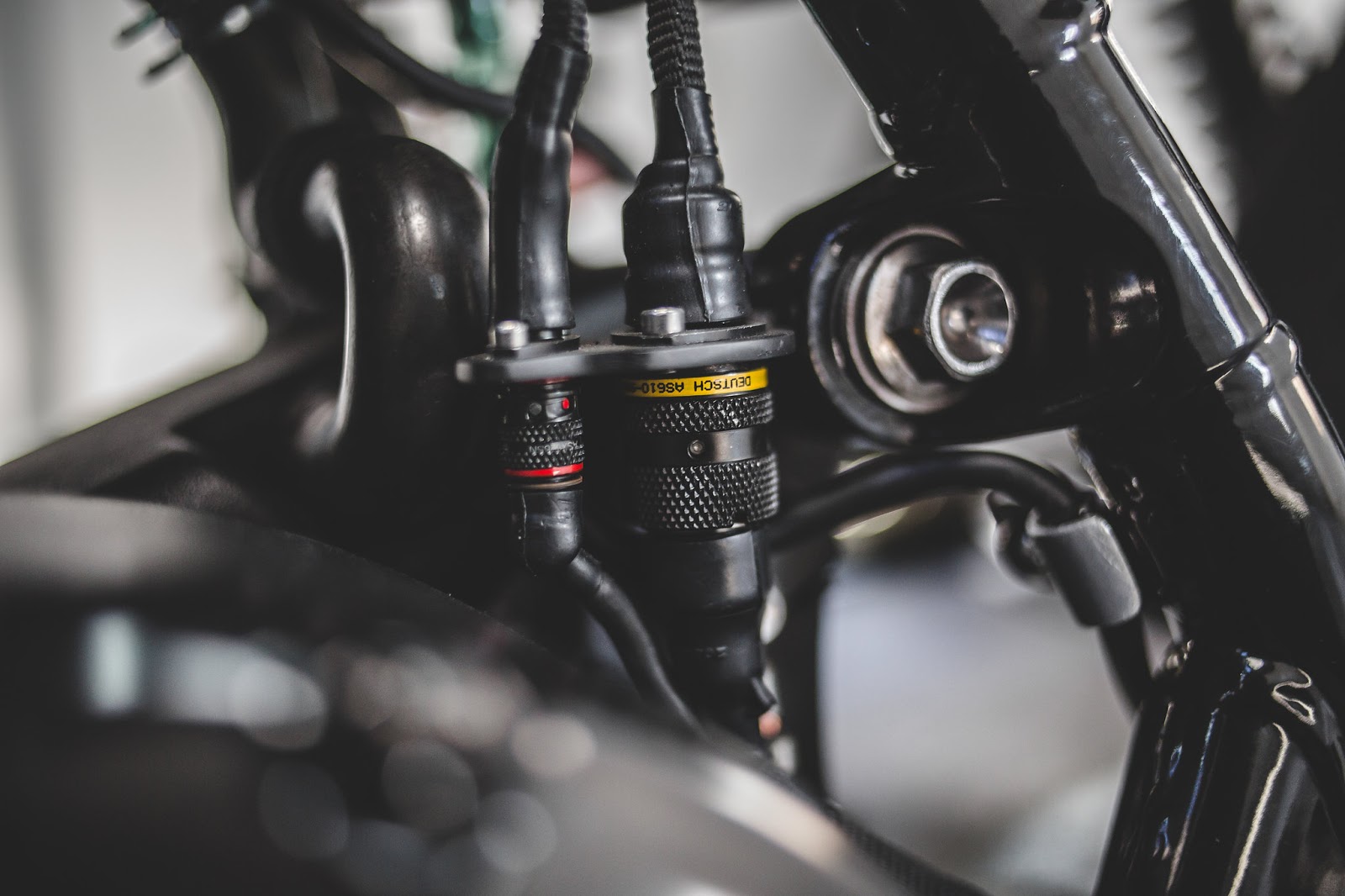 Triumph Thruxton R / deBolex Engineering Co.