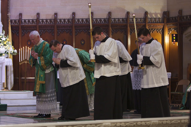 Te Deum laudamus!: Photos: Solemn High Pontifical Mass with Bishop ...