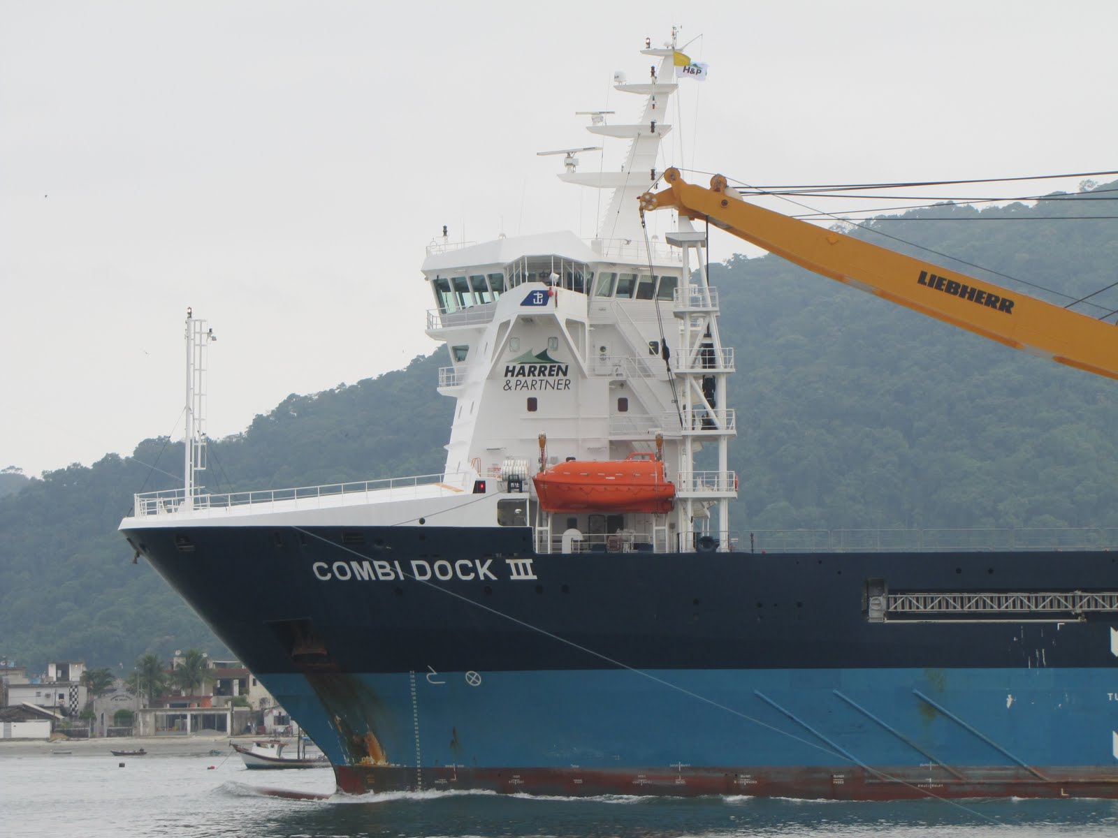 Navios em Santos: 03/27/11