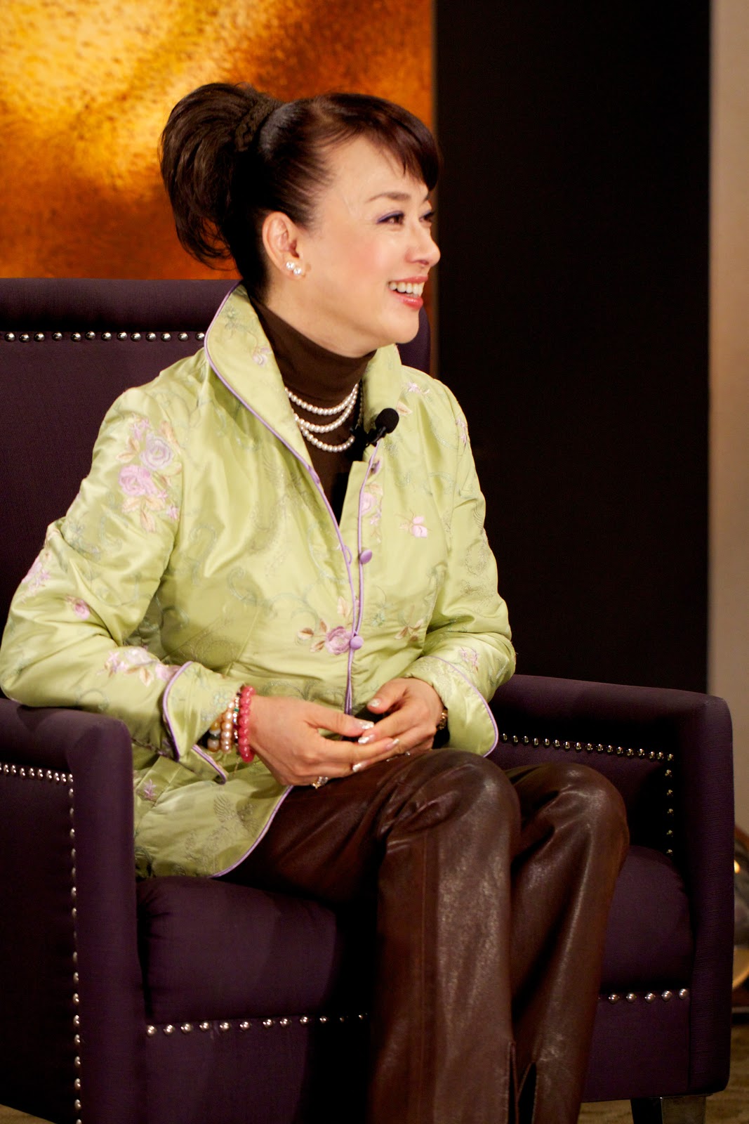 Michella Jade Weng 翁郁容 ミシェラ・オング: Next TV interviews Judy Ongg 壹電視專訪翁倩玉