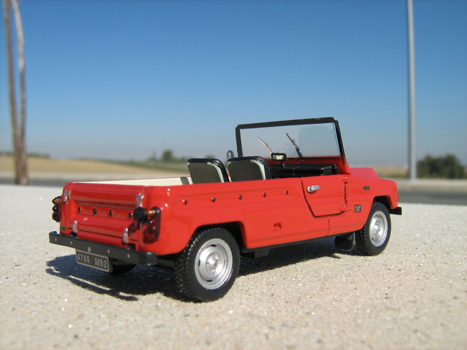 El Garaje Algabeño: Renault ACL Rodéo 4 Évasion de Universal Hobbies