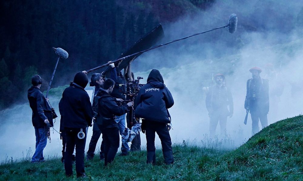 The Beret Project: Handia (Giant)