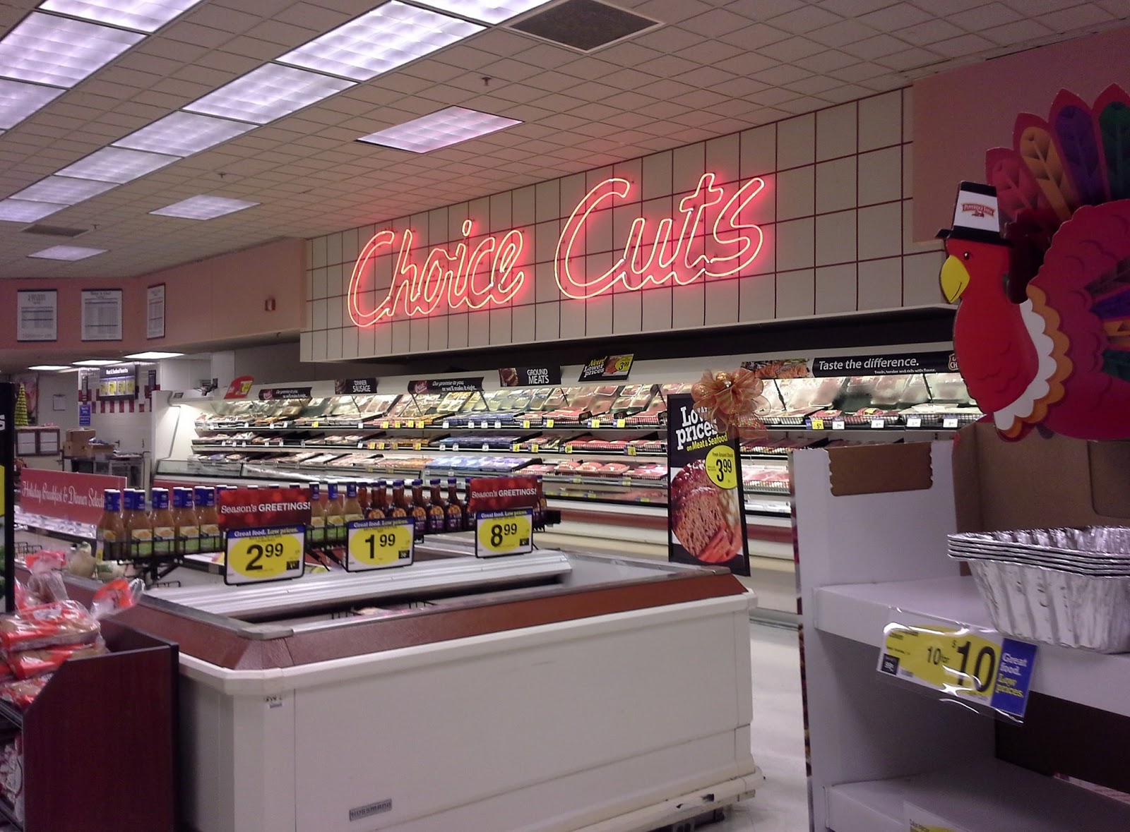 The Mid-South Retail Blog: Kroger Neon and Wannabe Neon Décor