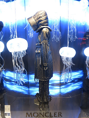 RetailStoreWindows.com: Moncler, London