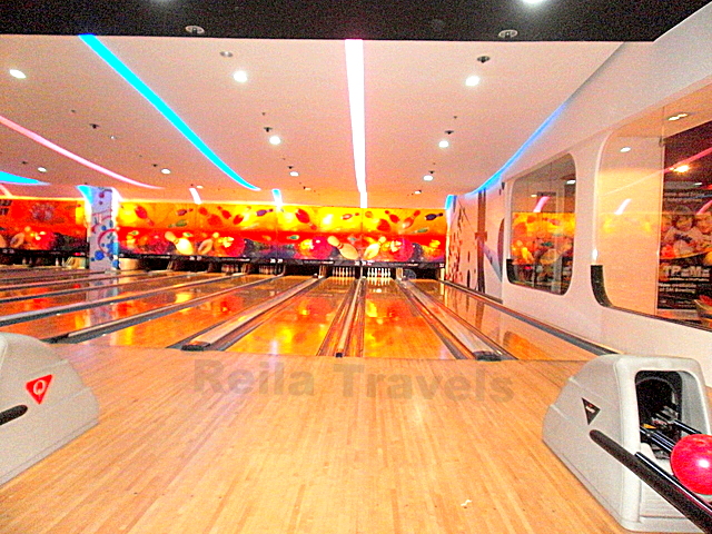 Reila Travels: SM Mall of Asia Bowling Center