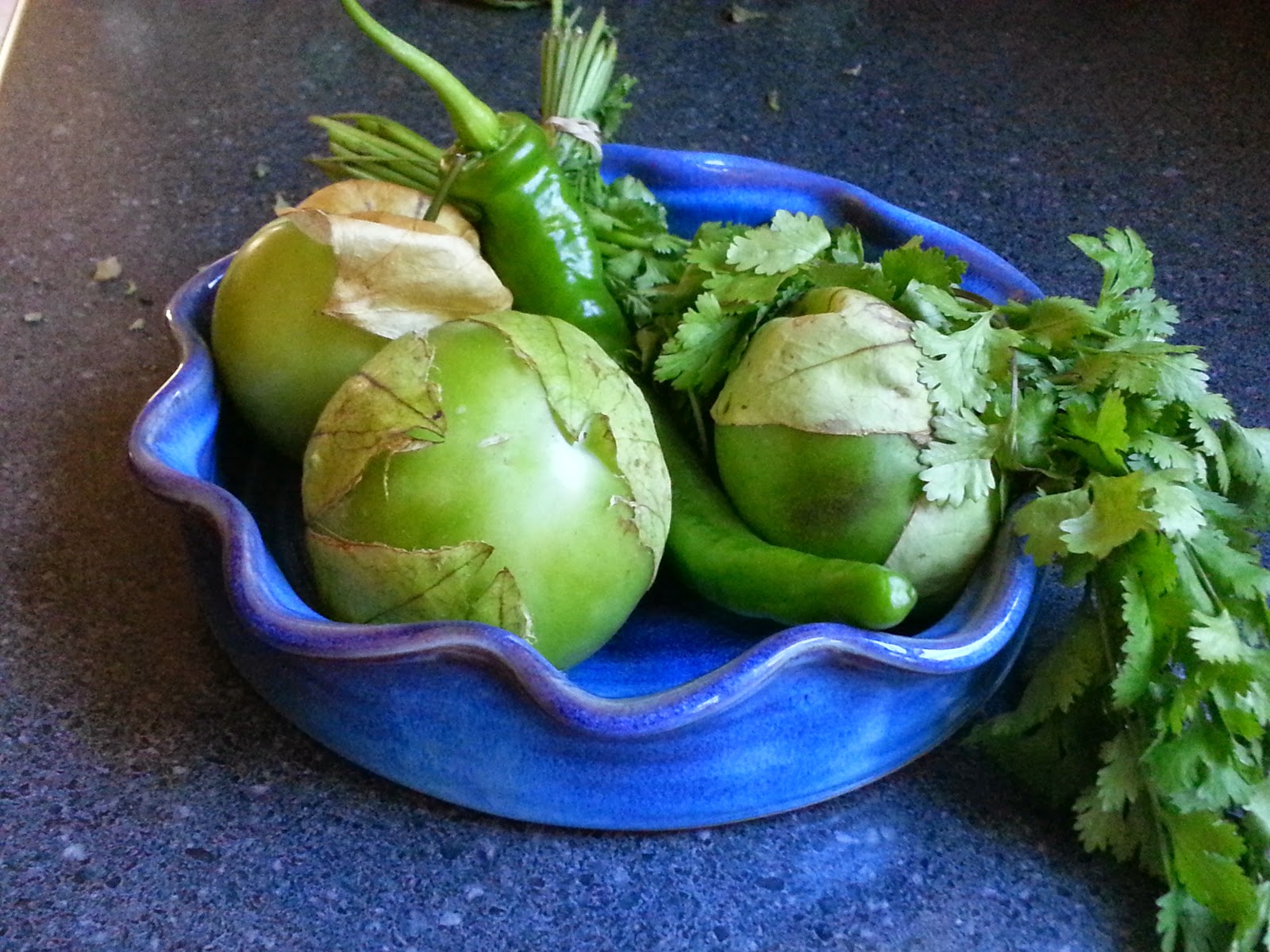 full tummies: Green Tomatillo Salsa