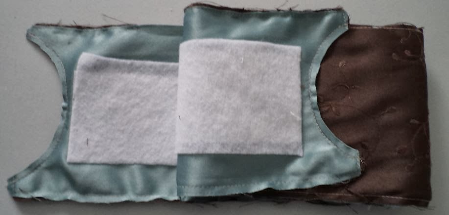 eSheep Designs: Free Pattern/Tutorial: iPod/Mp3 Player Carrying Case