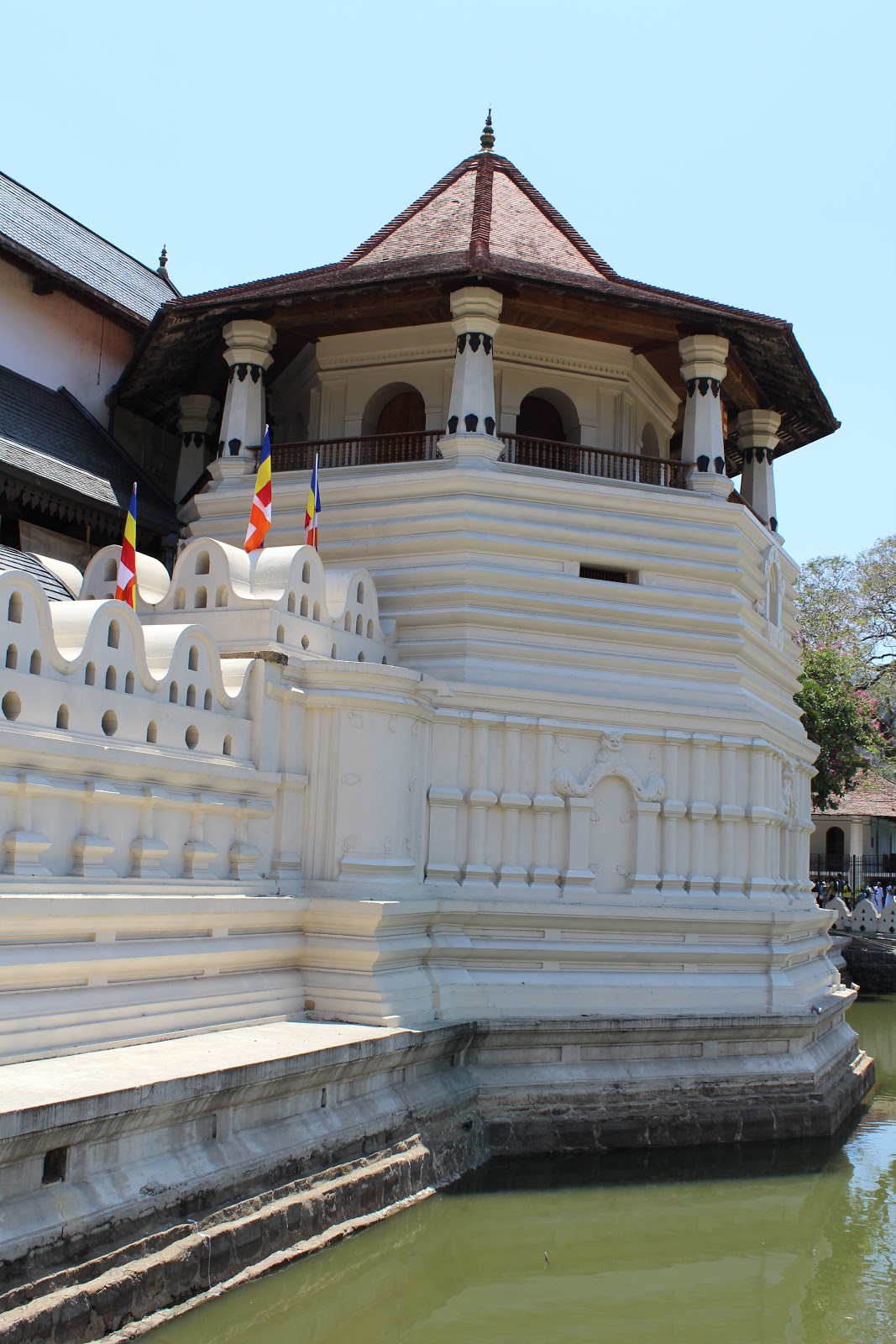 Sri Dalada Maligawa - The Temple of the Tooth | CJE Photography