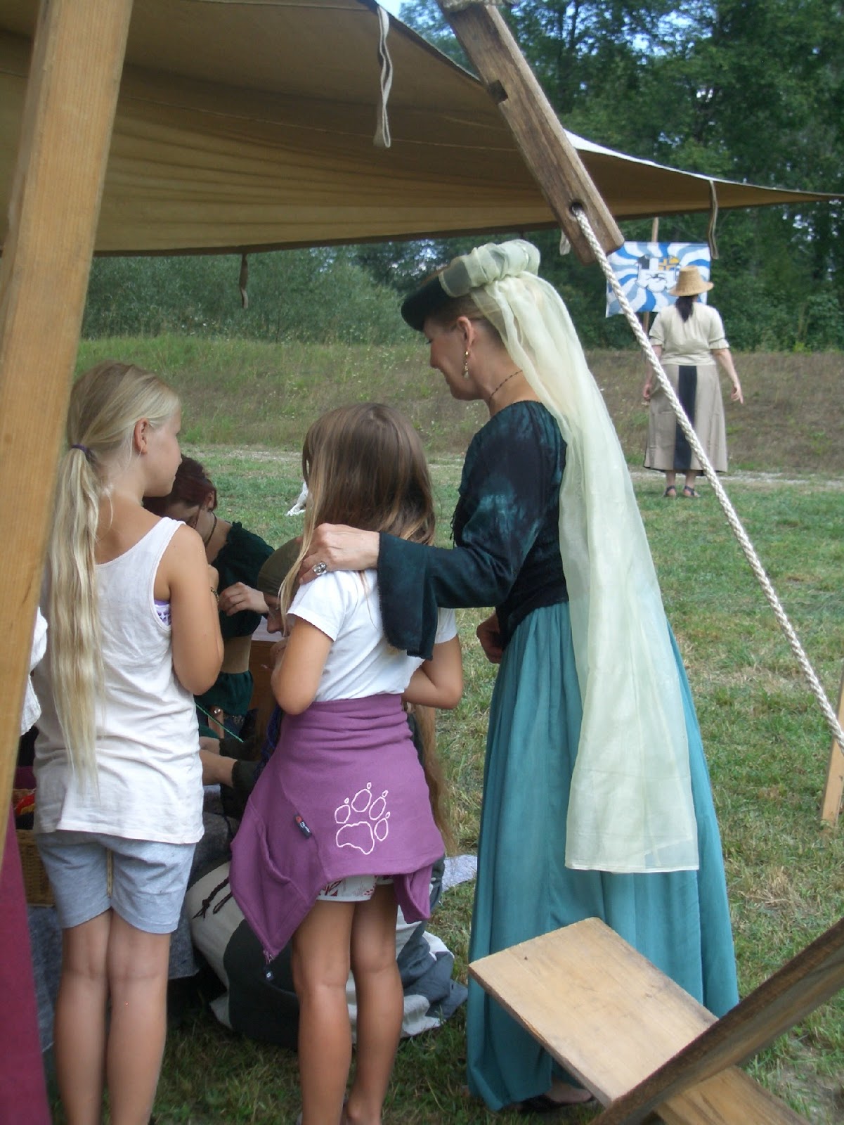 Gisi's Blog - Von Tag zu Tag: Mittelalter im Ferienprogramm