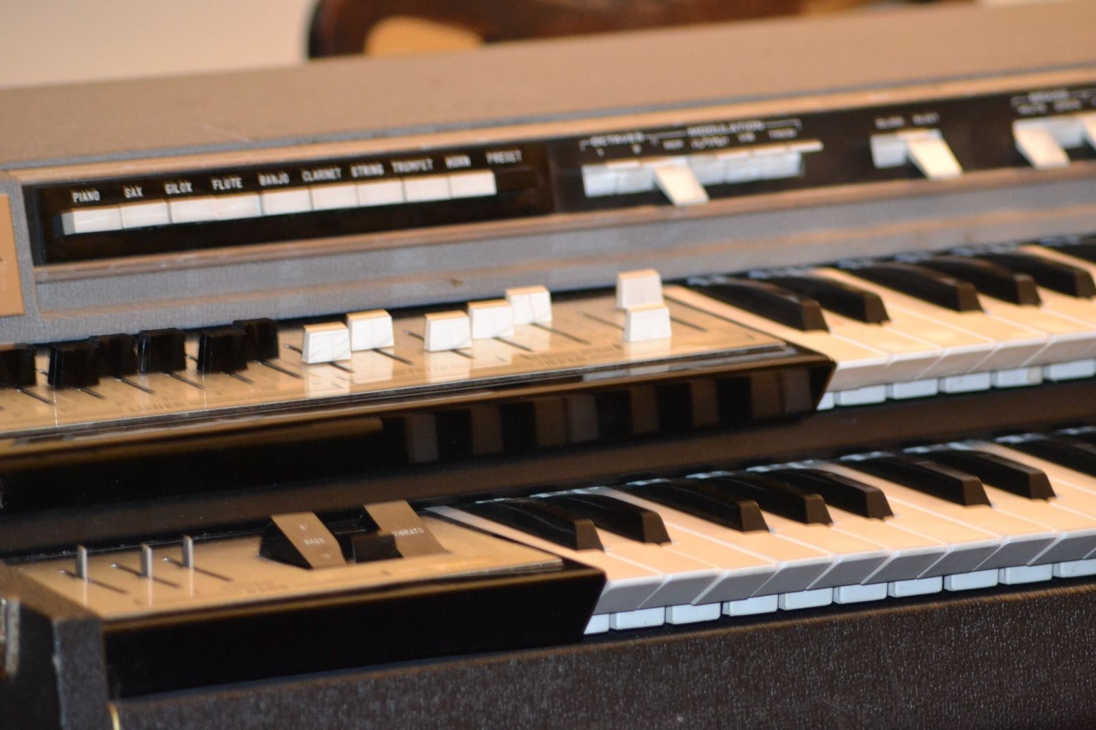 MATRIXSYNTH: Rare Thomas Vox Moog Combo Organ Synth