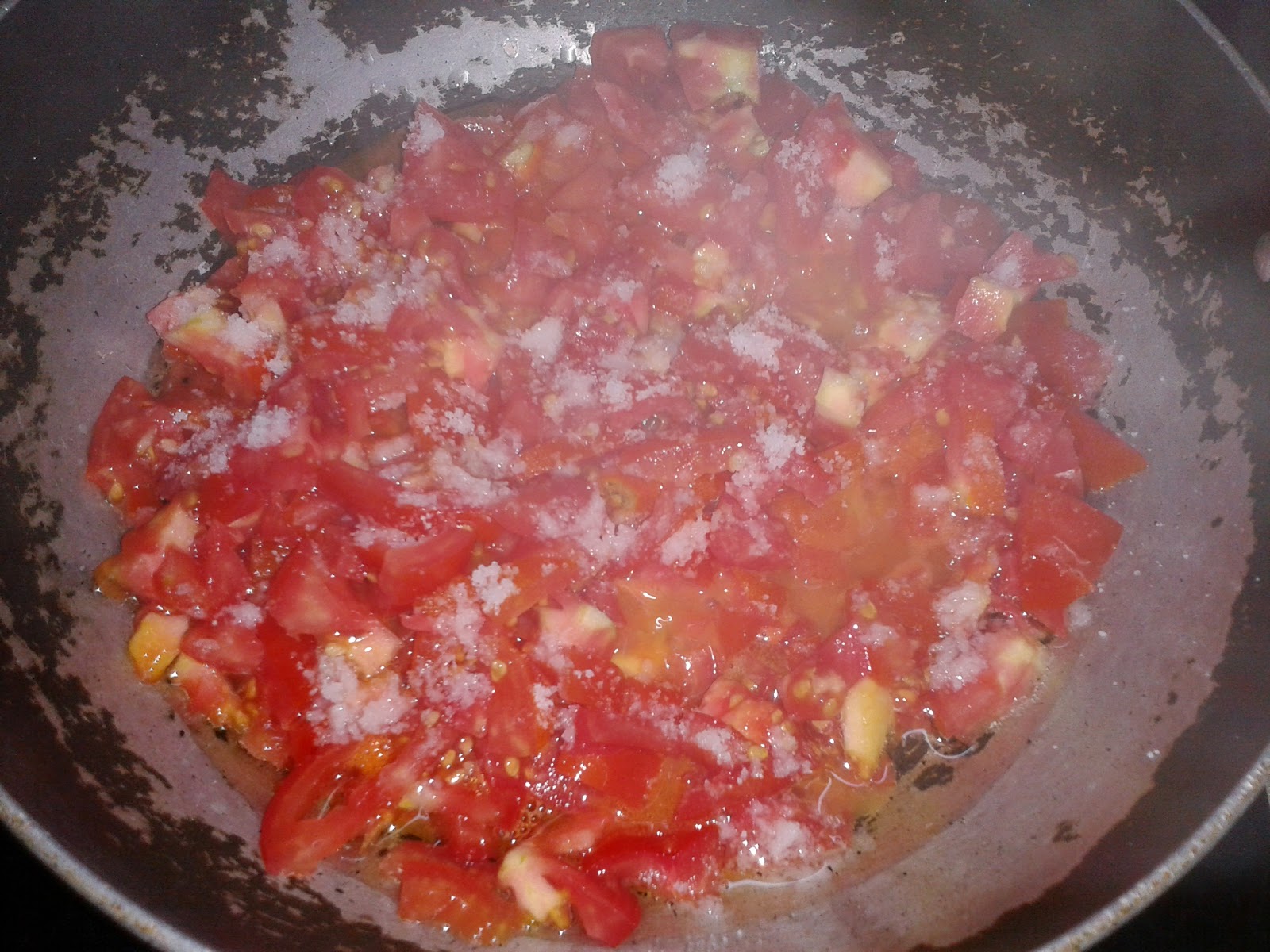 BananaLeaf Recipes: Tomato / Thakkali Pickle recipe