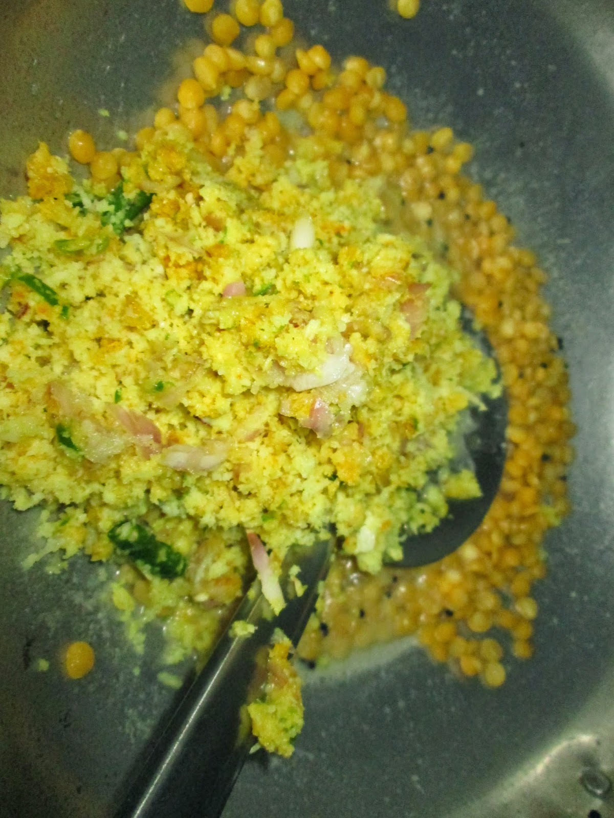 Drumstick leaves stir fry | Muringa ila thoran Recipe