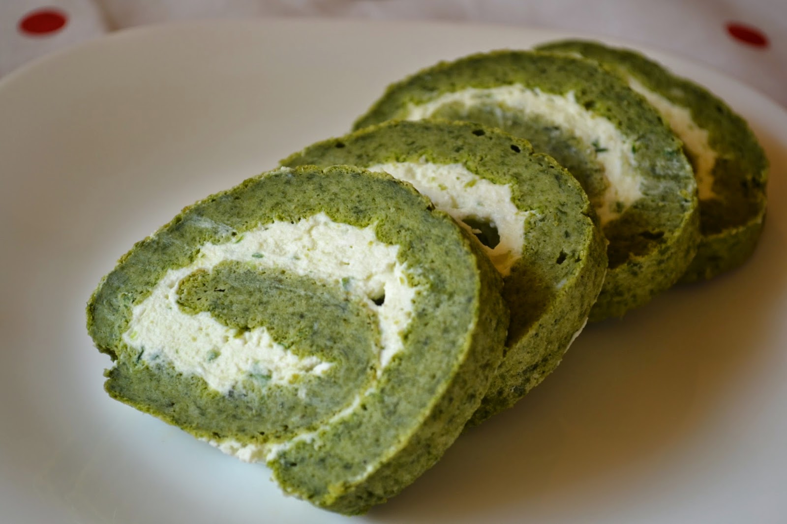 Myra's kitchen: Rulada de spanac cu branza