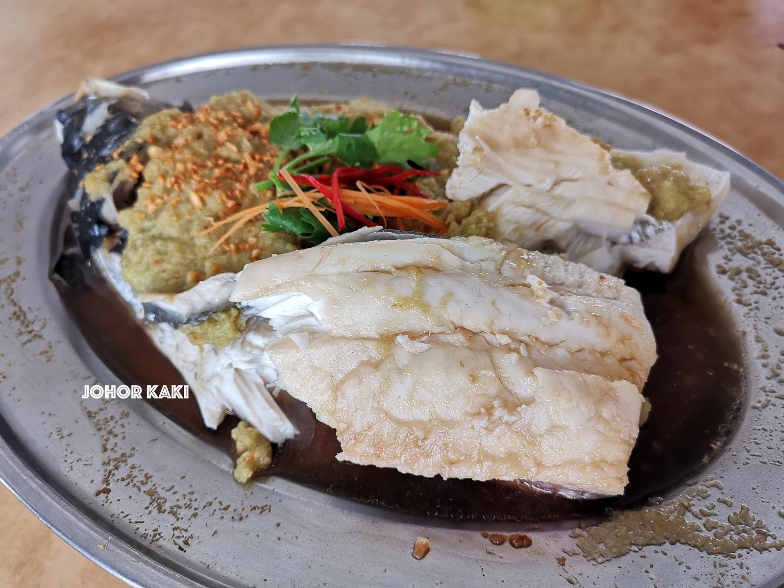 Feilo Heng Steamed Song Fish Head in Johor Bahru 肥佬兴松鱼头.肉骨茶 |Tony Johor ...