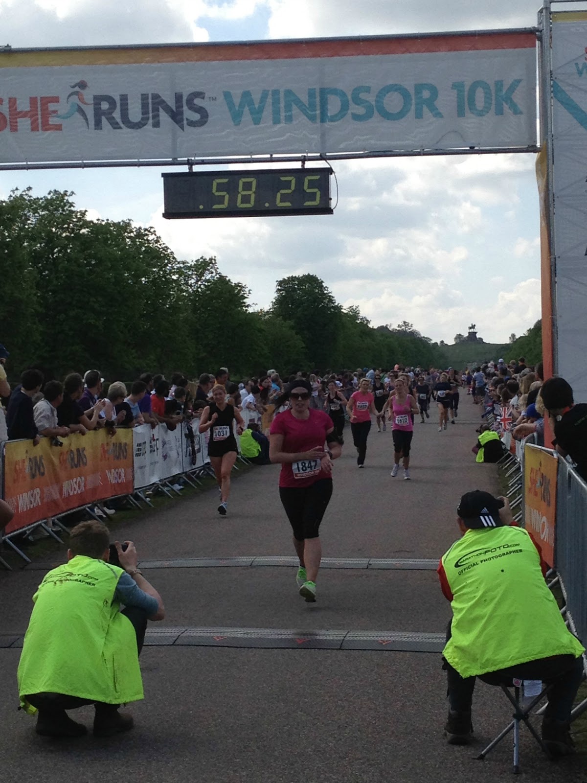 She Runs Windsor 10K Race Recap - The Runner Beans