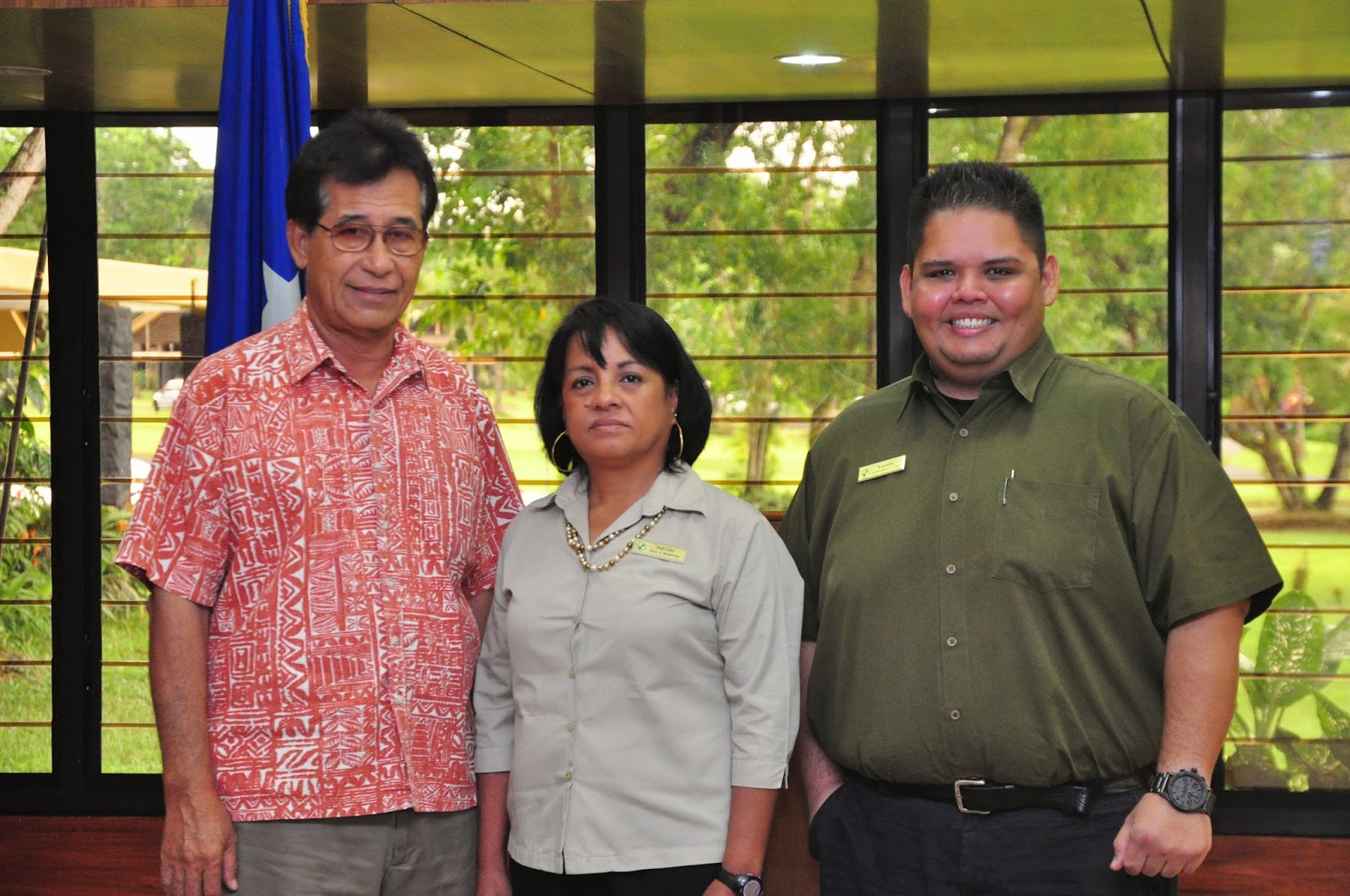 fsmupdates: Bank of Guam Pohnpei Branch top officials pay courtesy call ...