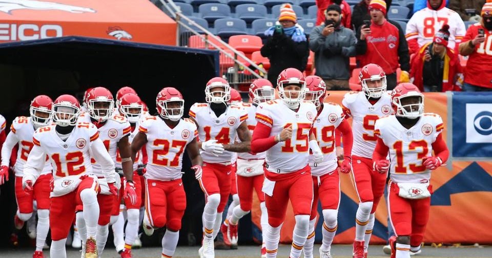 The Kansas City Chiefs Game Today: Chiefs at Broncos - Week 17 - In ...