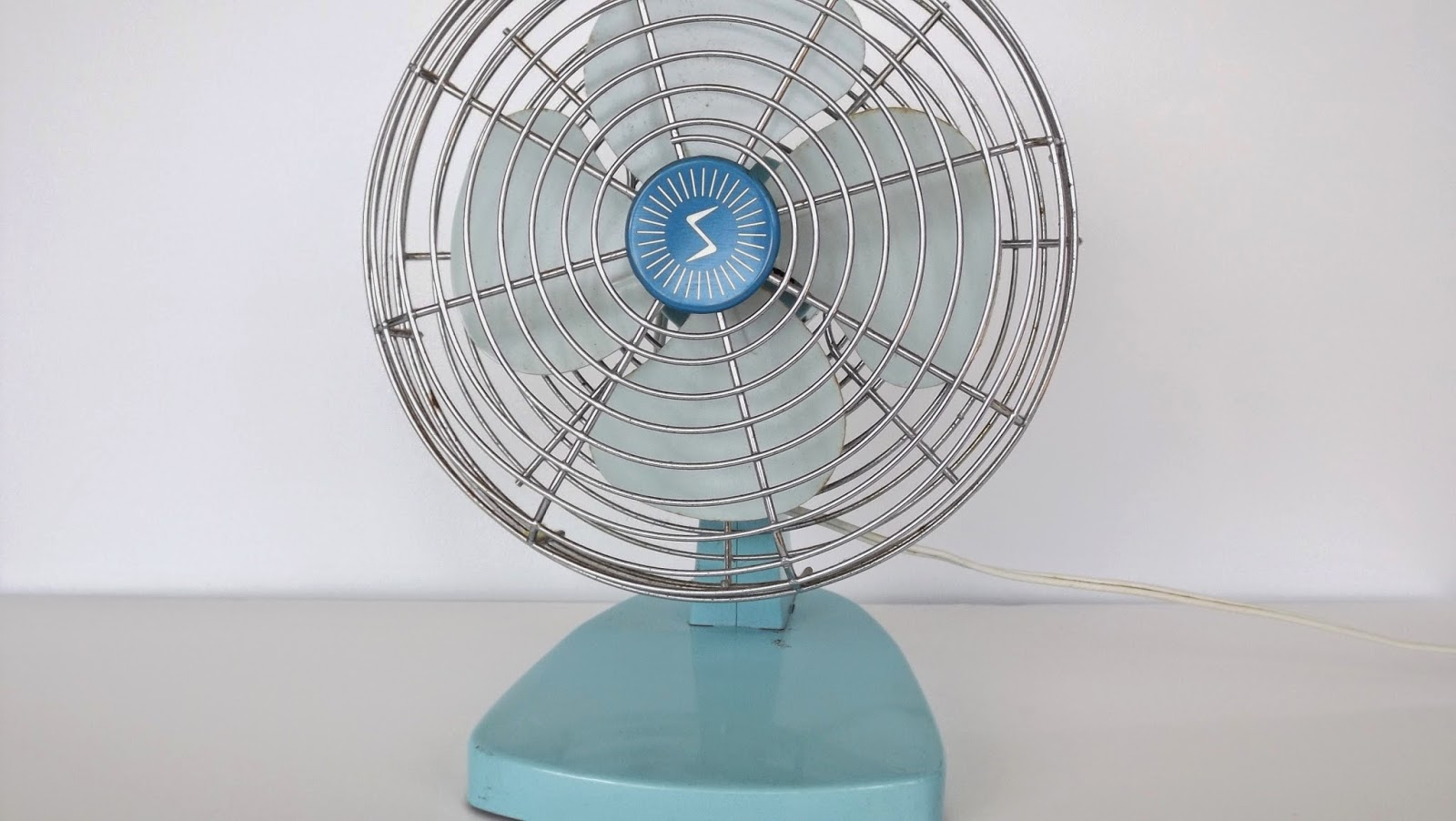 Still Stunning Vintage Resale: Superior Electric Aqua Table Top Vintage ...