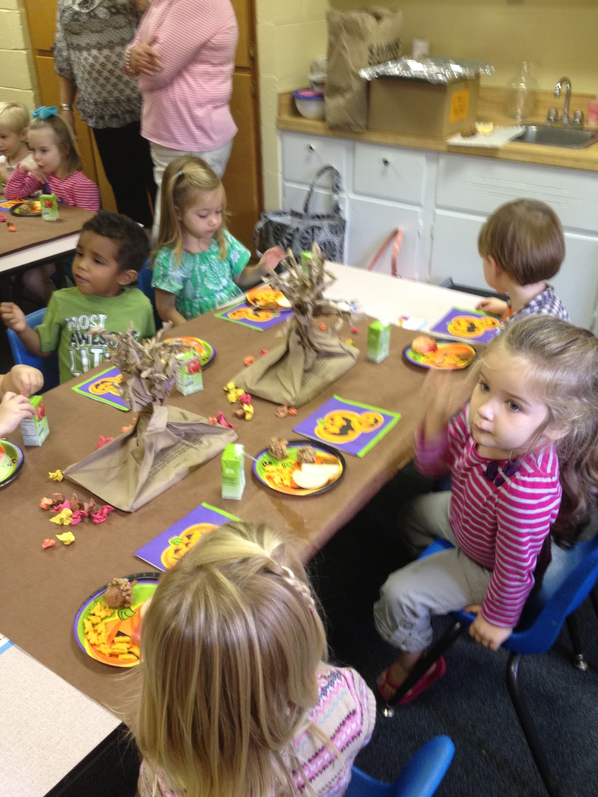 The Wires Family: Bella's Preschool Fall Party