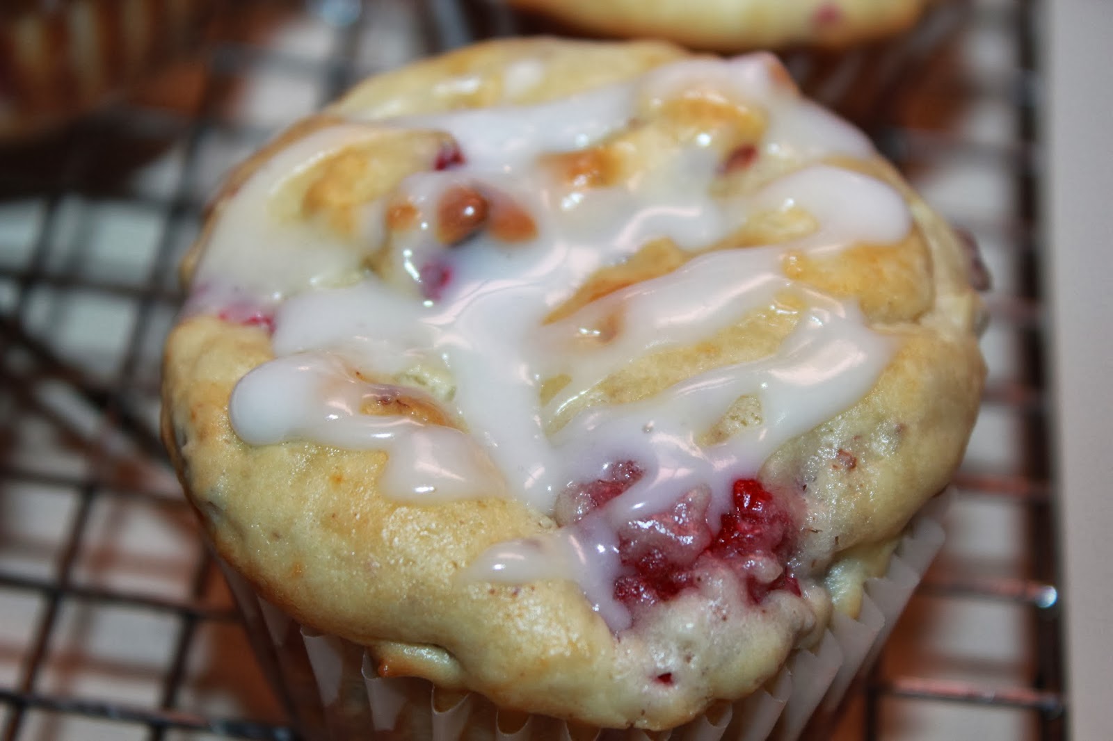 Sisters Luv 2 Cook: Cream Cheese Raspberry Muffins