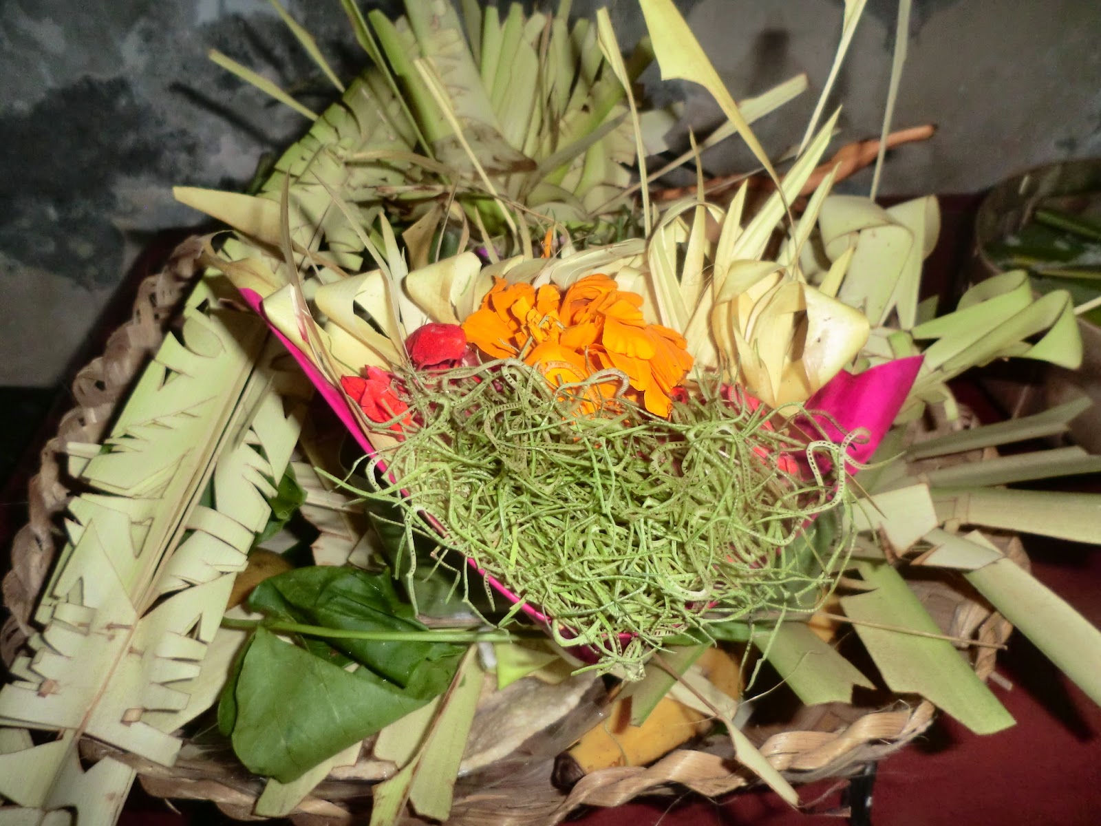 Makna Canang sari, Daksina, Peras, Pejati, Ajuman, Sesayut - BALINUSE