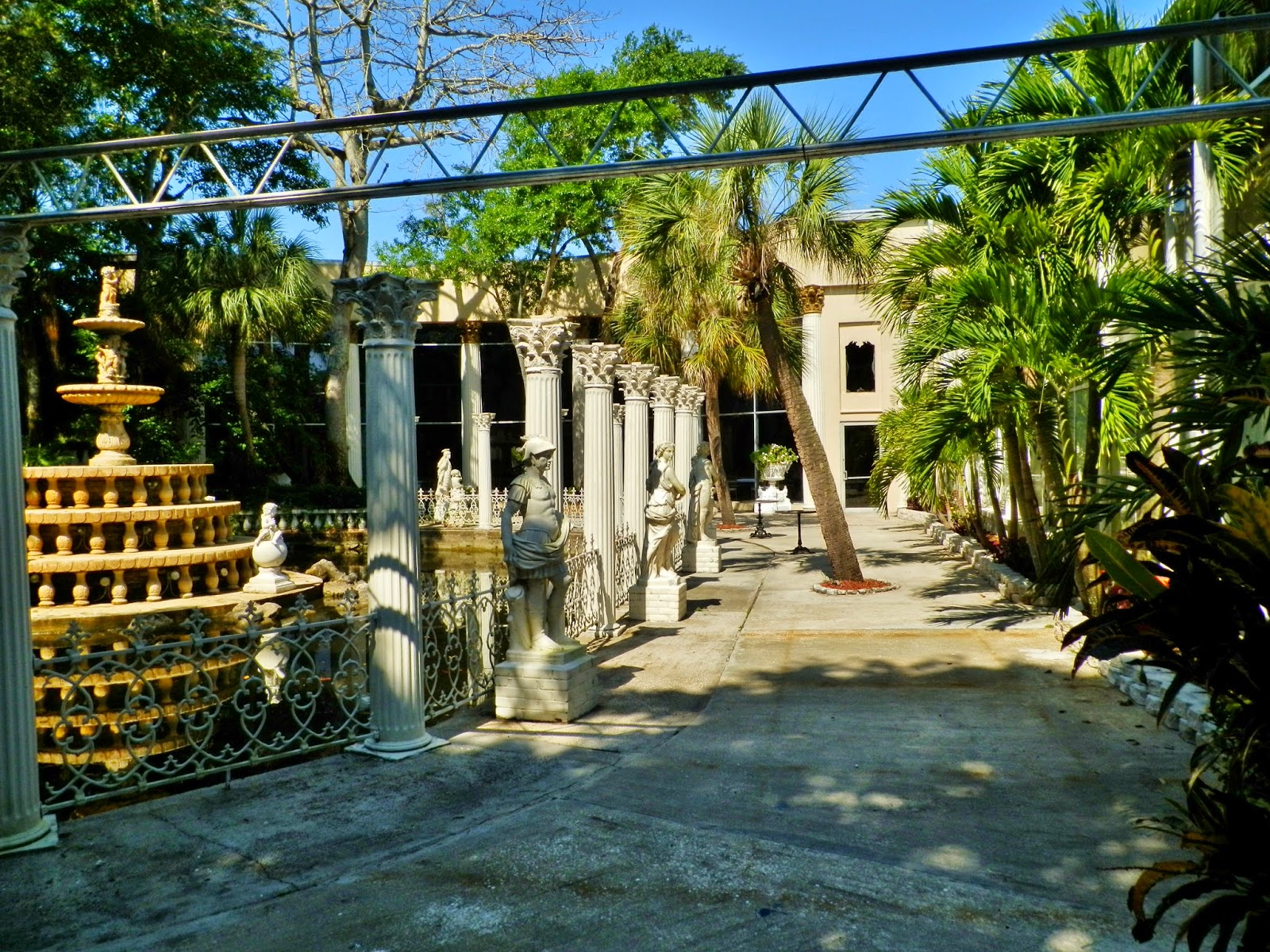 Places To Go, Buildings To See: Revisiting the Kapok Tree Inn ...