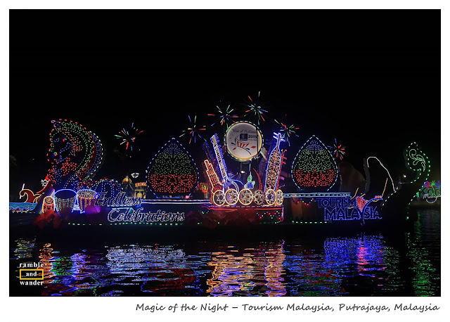 Malaysia: Magic of the Night in Putrajaya - Ramble and Wander