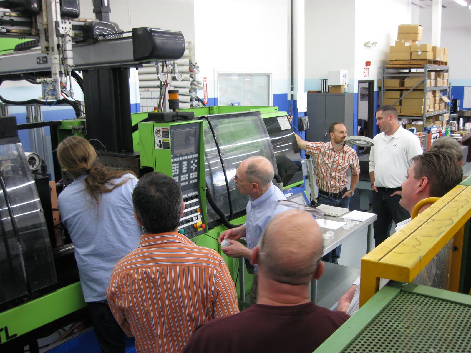 John Bozzelli hosts Scientific Molding Seminar at M.R. Mold & Engineering