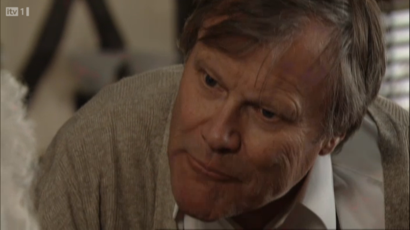 Coronation Street Blog: June 2011