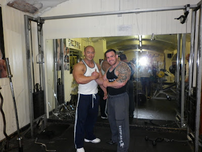 LA PERFECTION FAITE HOMME: AARON LAMBO 02