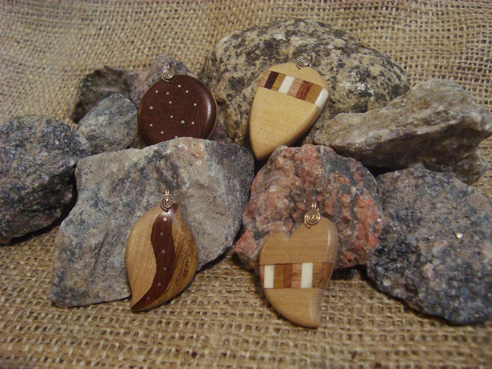 El Olivo Artesanias: Accesorios: Incorporando nueva tecnica "Taraceado"