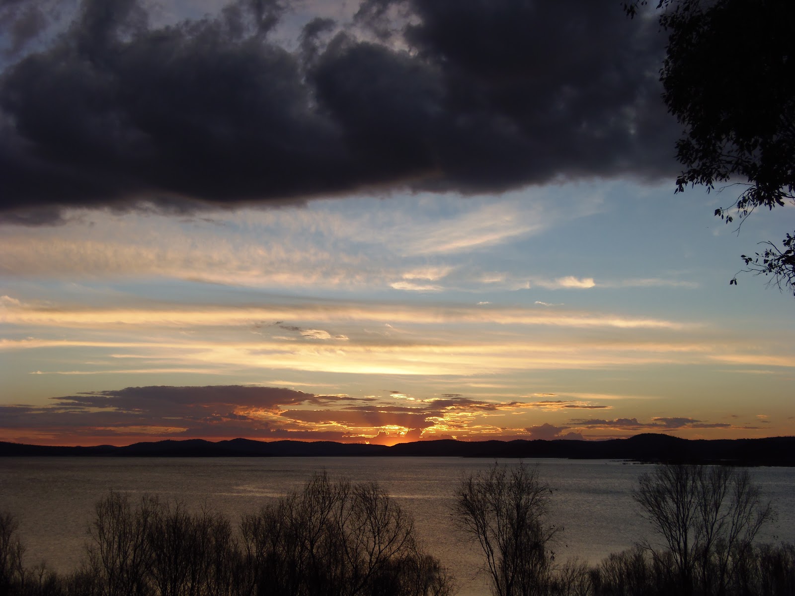 Solo Steve On The Road: COPETON DAM NORTHERN FORESHORE