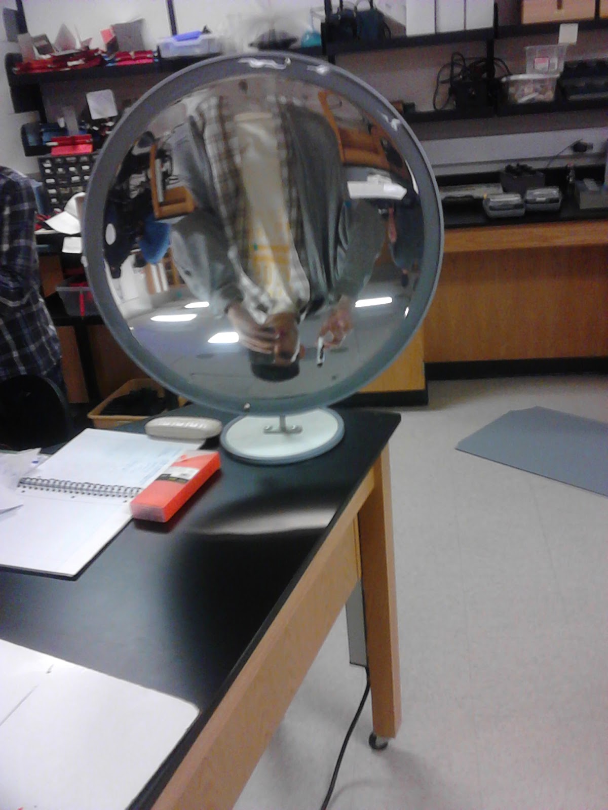 Physics 4C jchavez: Experiment 8: Concave and Convex Mirrors