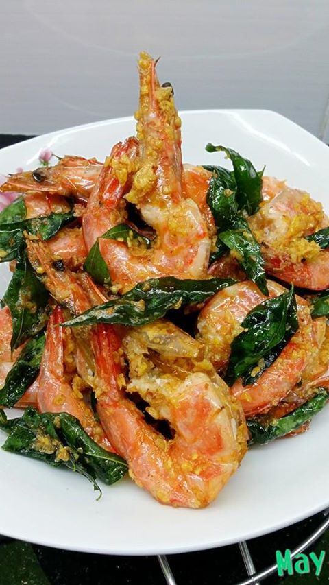 Crispy Butter Prawns by May Chong‎