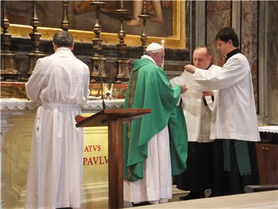 How to Introduce Ad Orientem to Your Parish - Chant Café