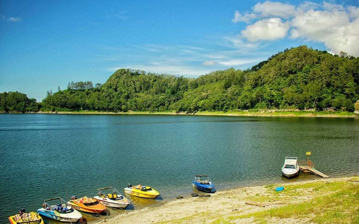 Telaga Ngebel, Primadona Ecotourism dari Ponorogo - KRIDHA RAKYAT