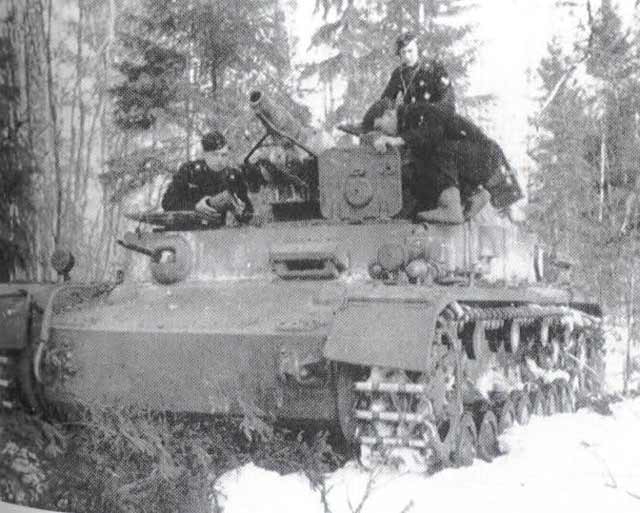 World War II in Pictures: Kurt Knispel, Portrait of a Warrior