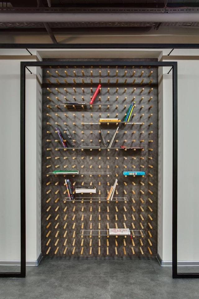 30 repisas de madera para decorar tu hogar