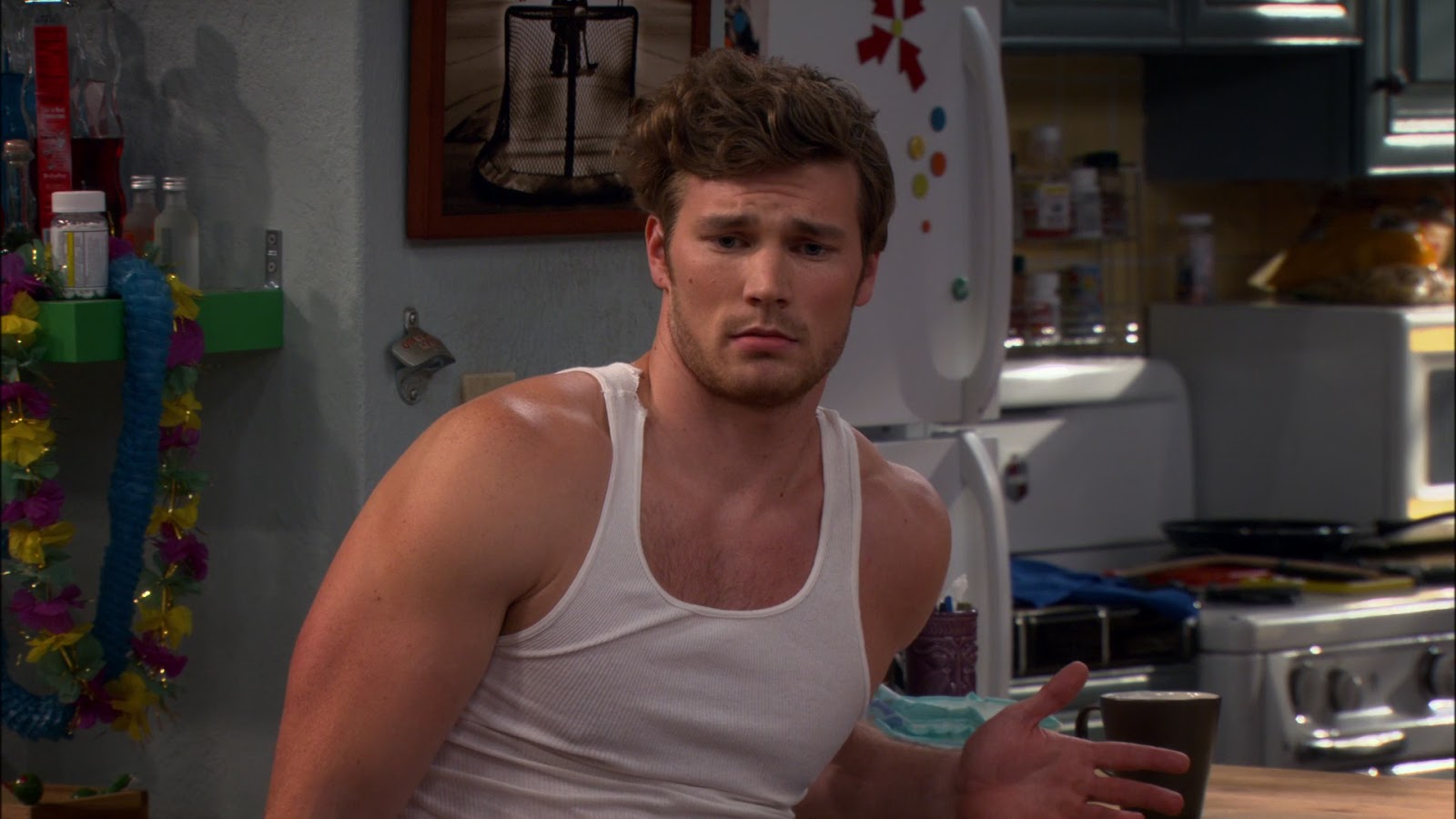 ausCAPS: Derek Theler in Baby Daddy 1-02 "I Told You So"