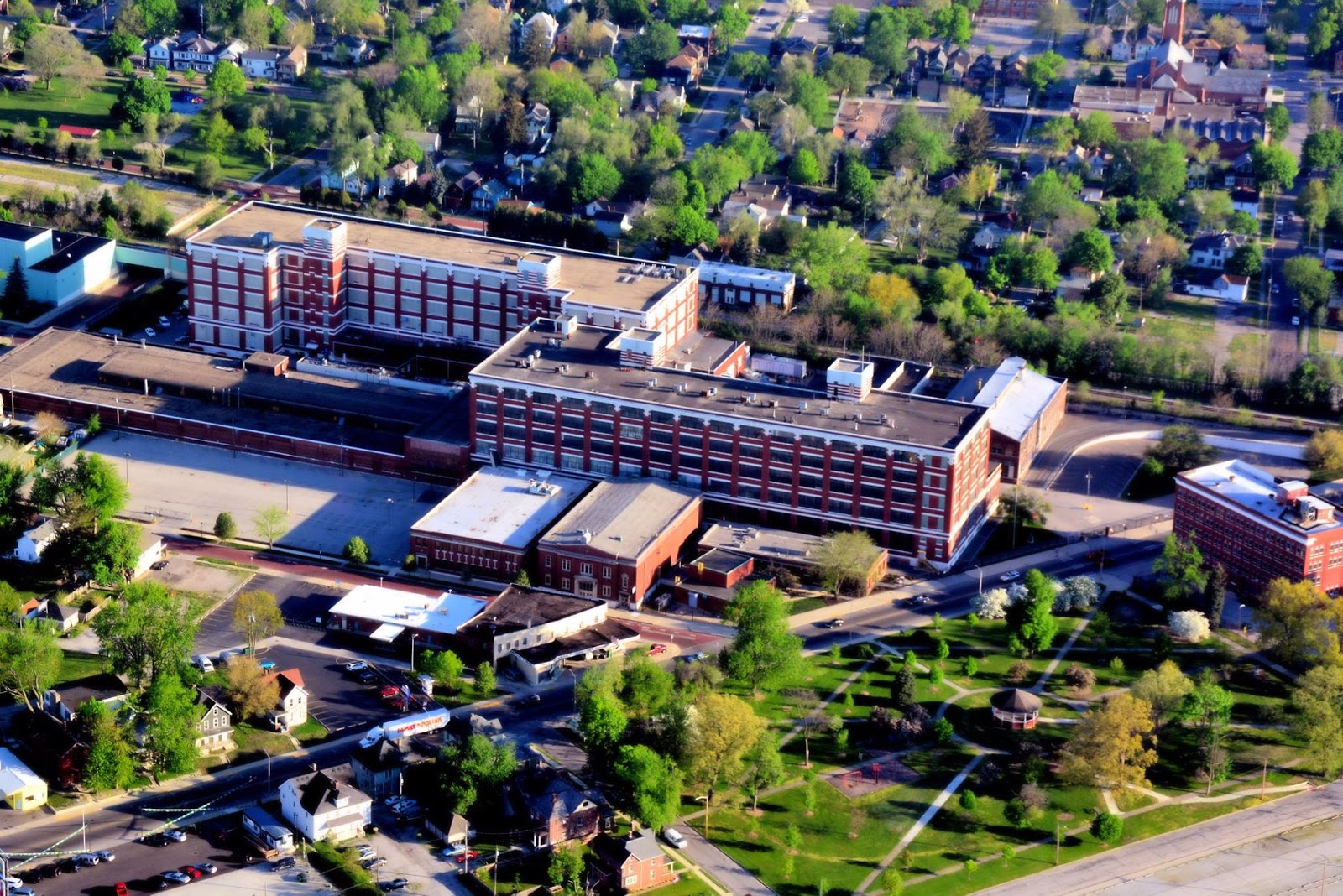 Towns and Nature: Fort Wayne, IN: General Electric (GE) Buildings