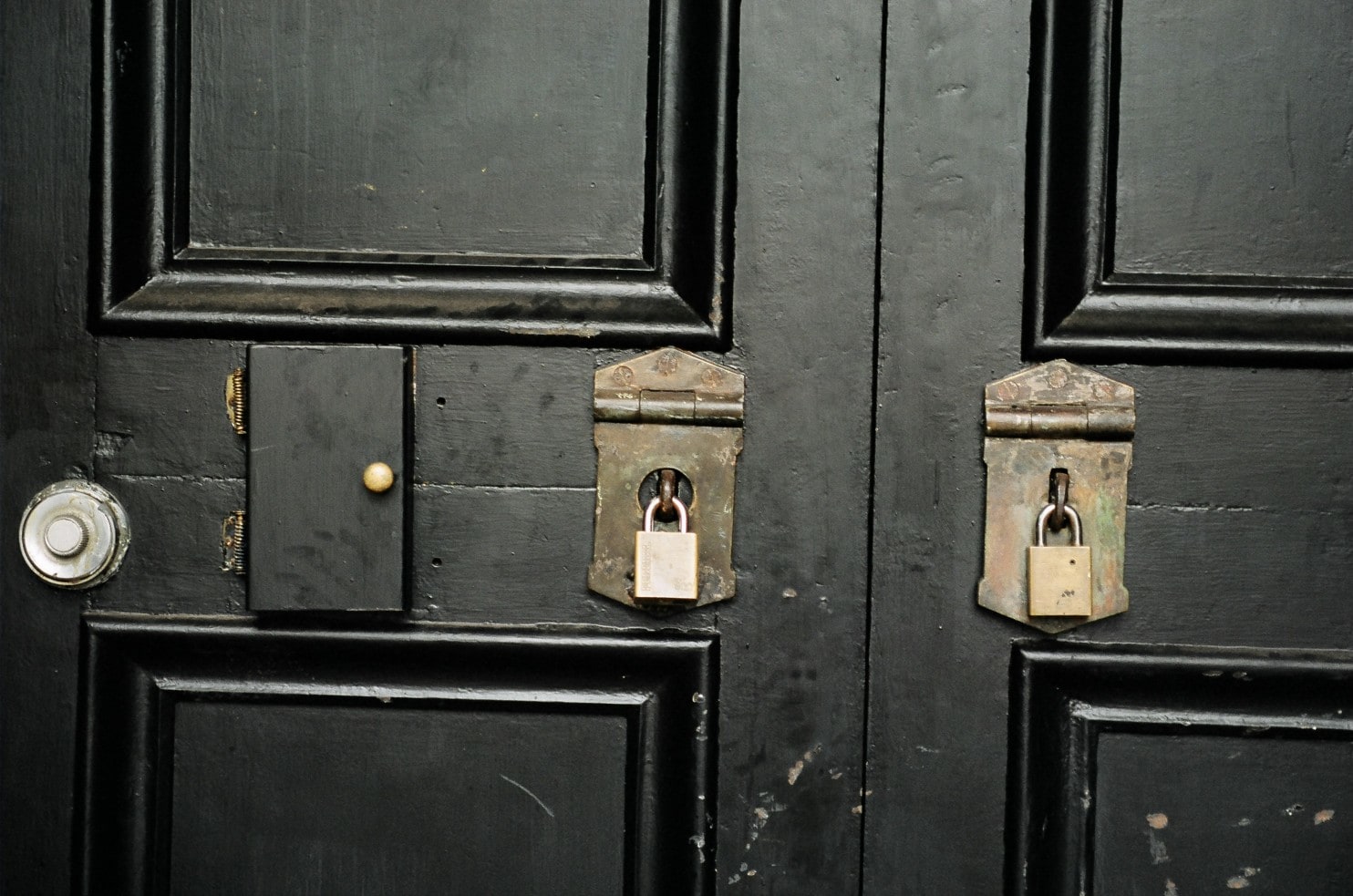 "Tweedland" The Gentlemen's club: SKULLS AND KEYS The Hidden History of ...