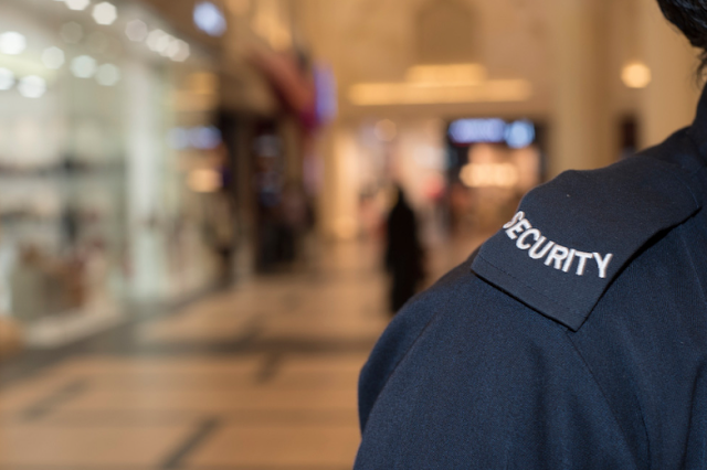 Baltimore: Security Guards Hired During Holiday Season Due To Uptick In ...