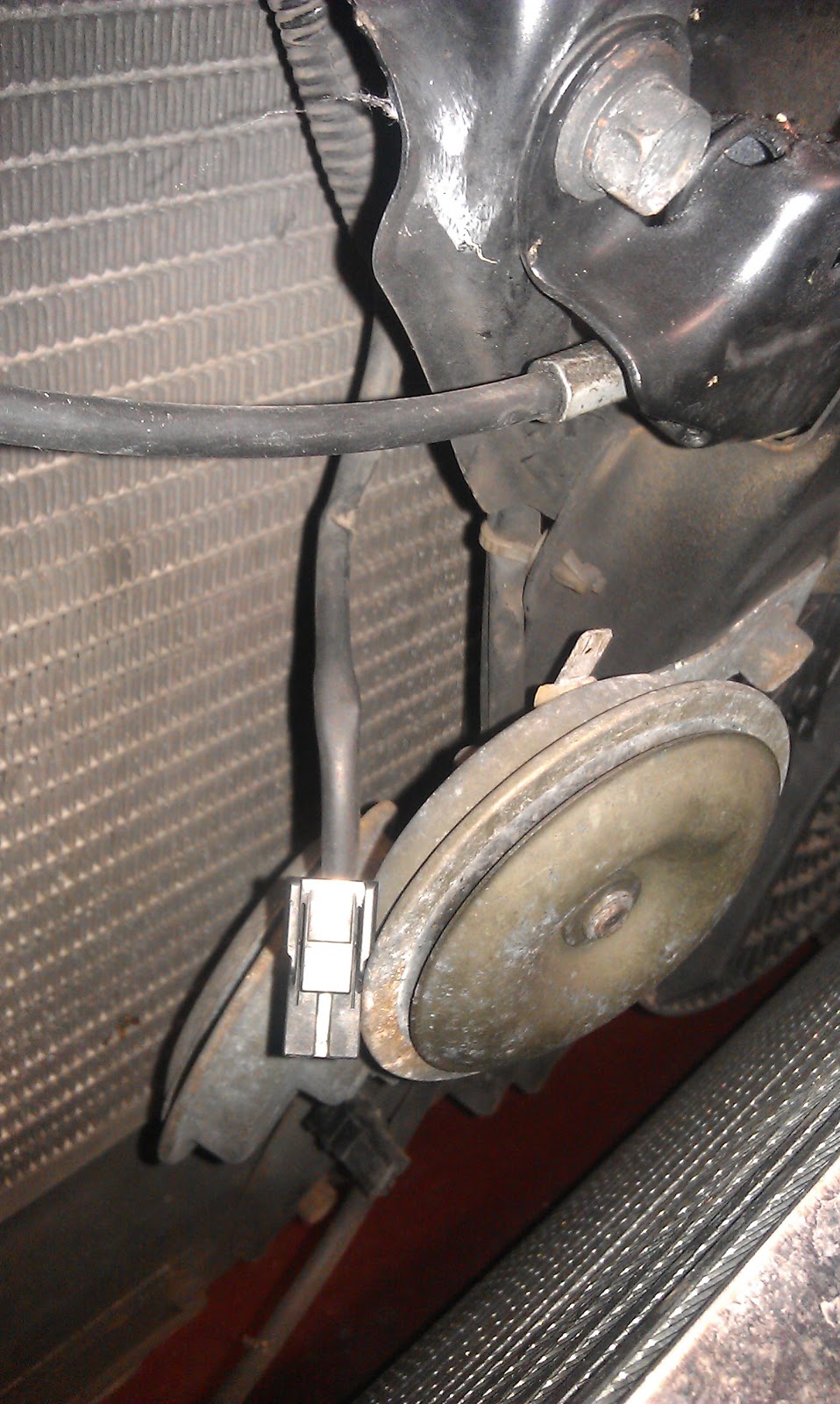 Adventures in Motoring: Replacing the horn Beep-Beep!