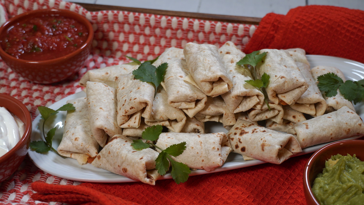 Mini Burritos de Frijol y Queso - Mi Cocina Rápida