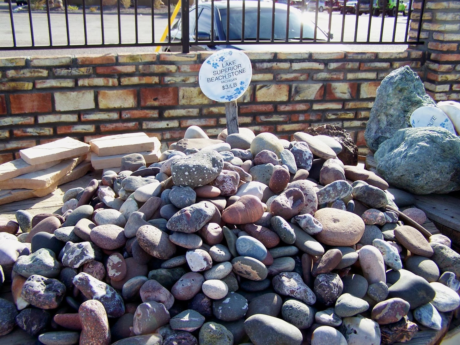 Desert Hues Designs: Rock Hunting in Quartzsite Arizona! (Part 1 of 2)