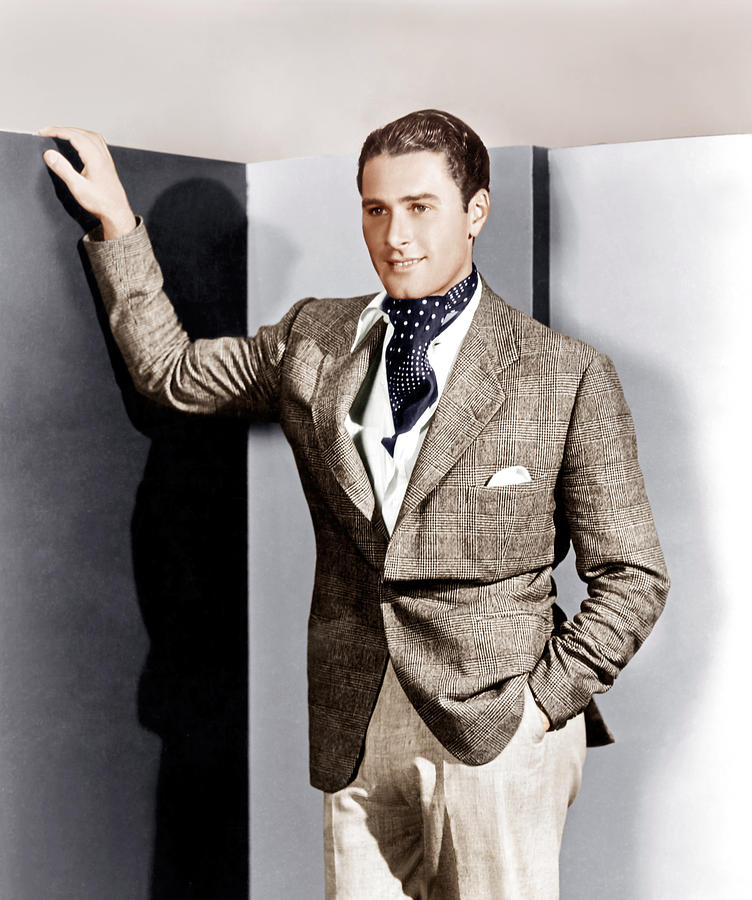 Museo LoPiù: Colorized glamour stars